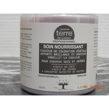 Soin terre de couleur